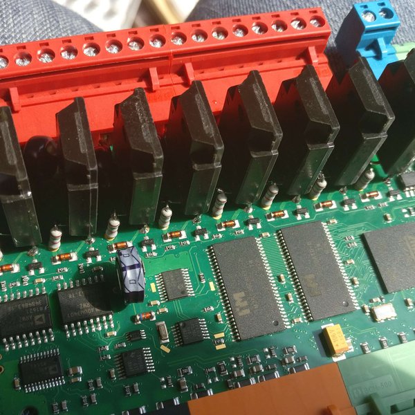 Upgrade your Loxone with 16A SSR outputs | Hackaday.io