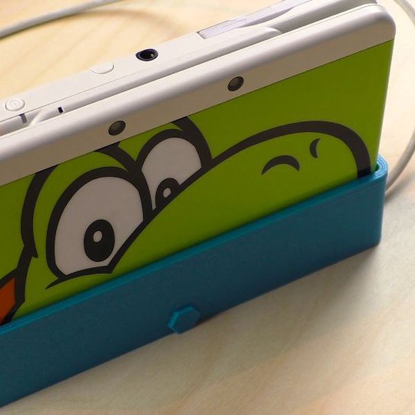 Charging dock for 3DS with swappable plates | Hackaday.io