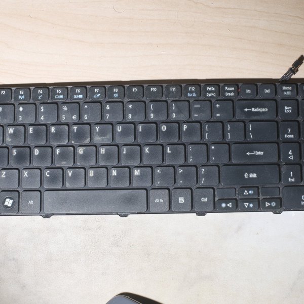 Convert a laptop keyboard to USB | Hackaday.io