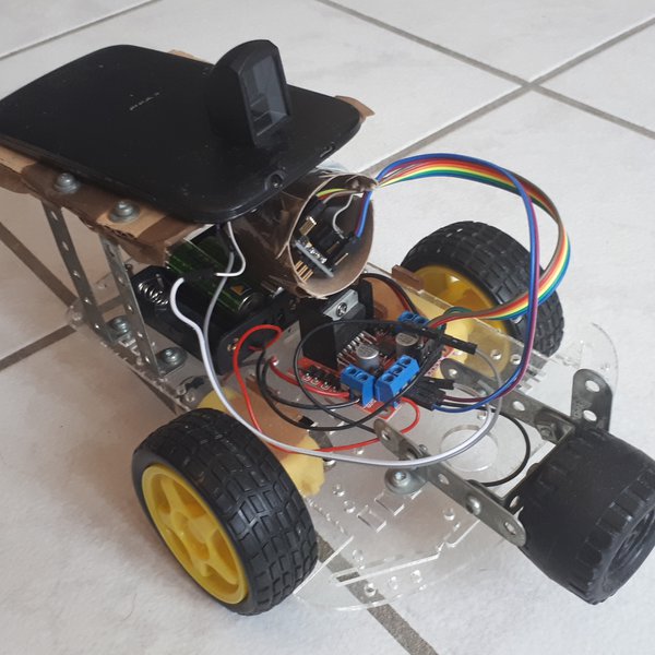 Robot controlled by a smartphone screen | Hackaday.io