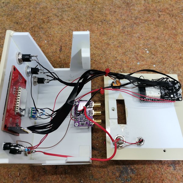 ESP32 VFO 10 KHz-160 MHz with Retro Analog Scale | Hackaday.io