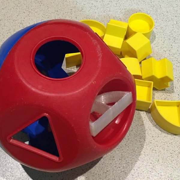 Tupperware Shape'O' ball handle | Hackaday.io