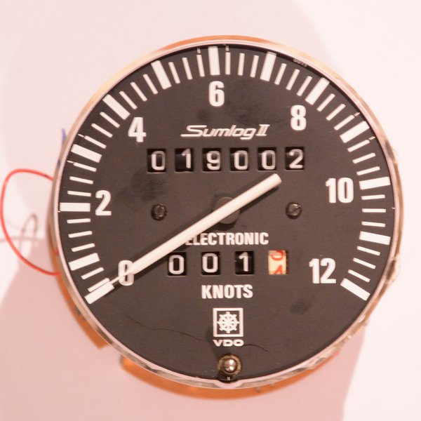 VDO Sumlog II Internals & Repair | Hackaday.io