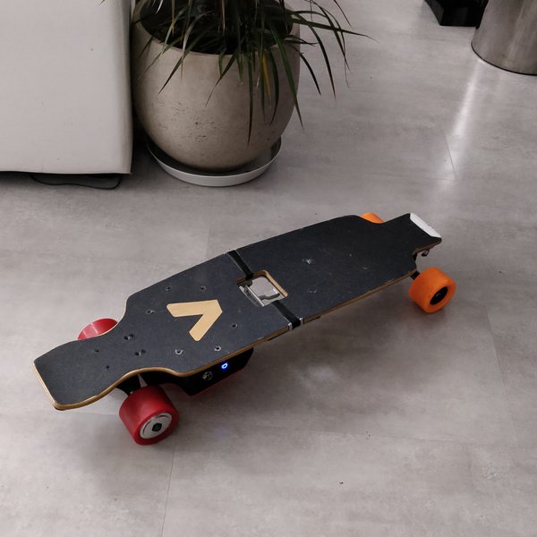 Le-Sk8te - Foldable electric longboard | Hackaday.io