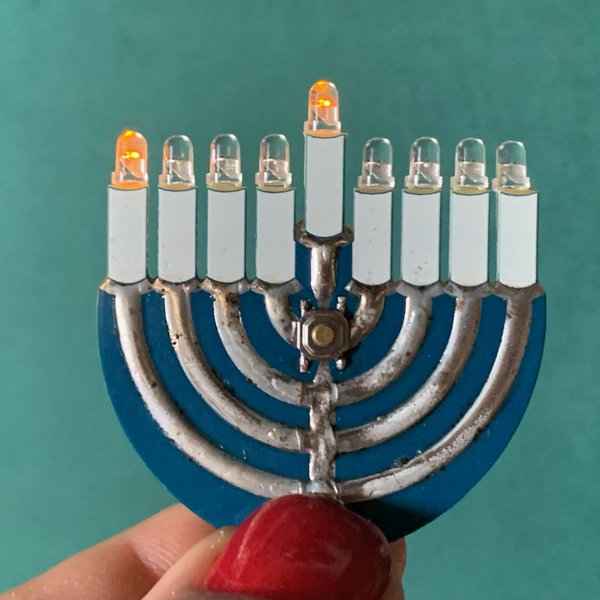 Shift Register Menorah | Hackaday.io
